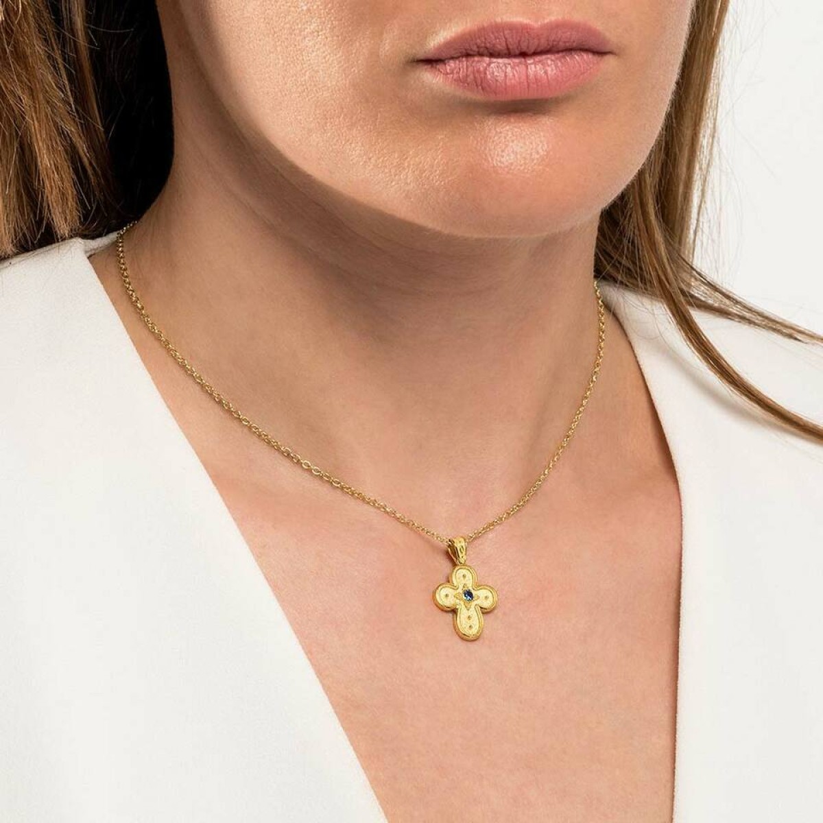 Βυζαντινός Χρυσός Σταυρός Μικρός με Ζαφείρι DAPERIS JEWELRY LAB